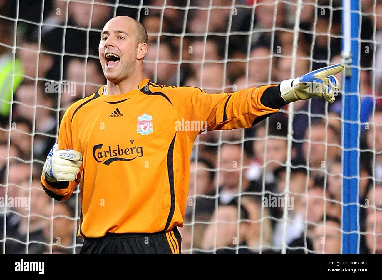Jose Reina, Liverpool goalkeeper Stock Photo - Alamy