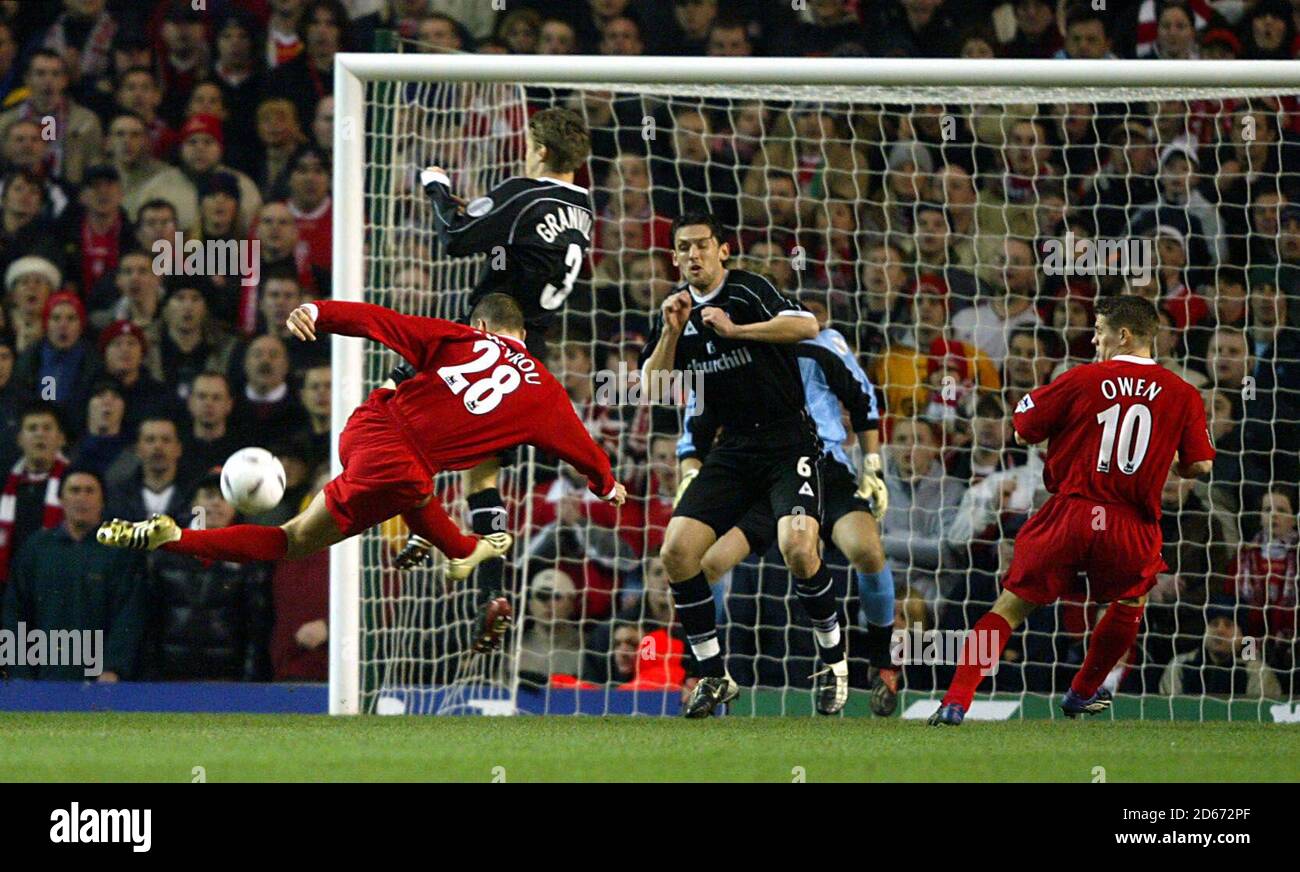 Liverpool's Bruno Cheyrou misses the target Stock Photo - Alamy