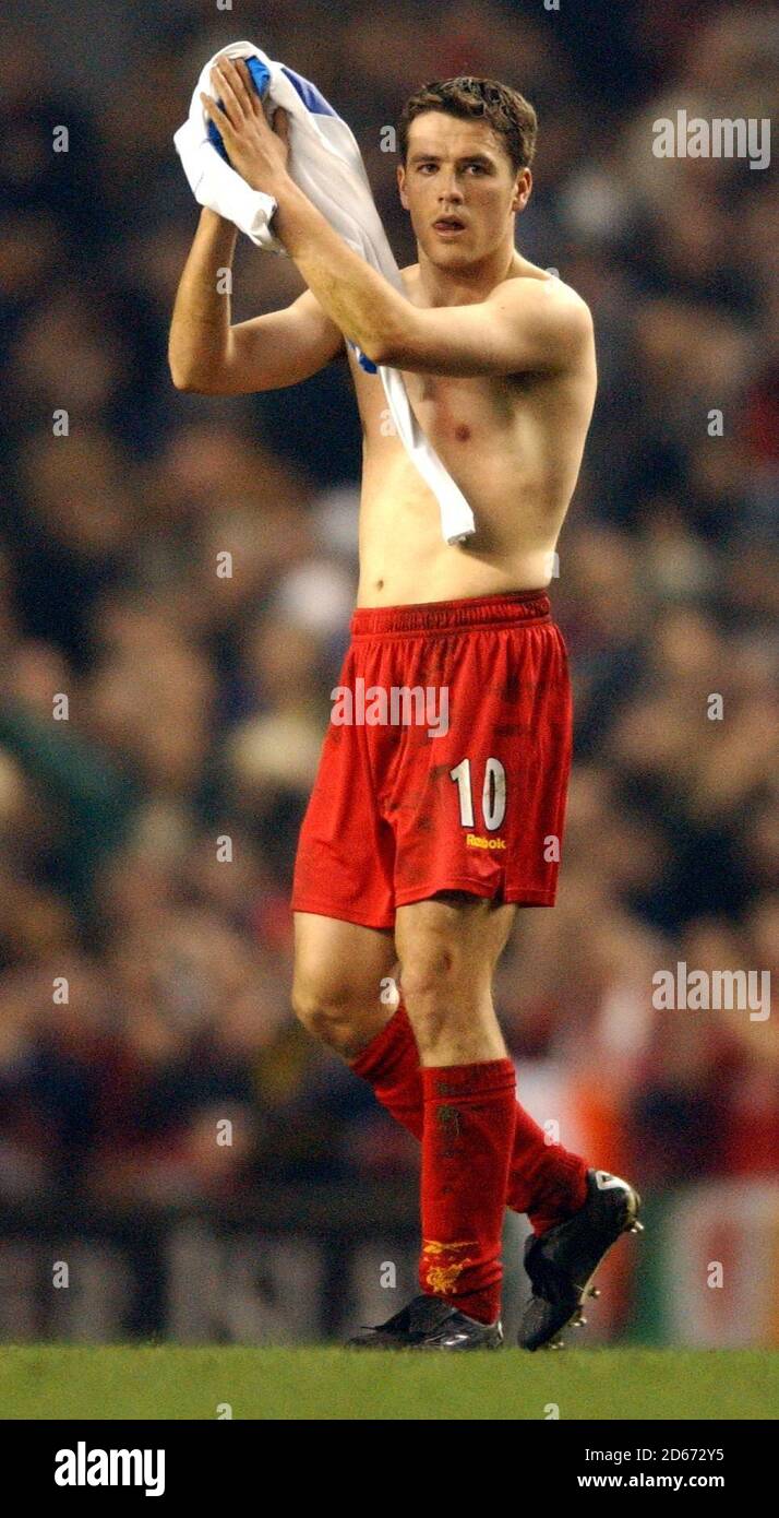 Michael owen fans hi-res stock photography and images - Alamy