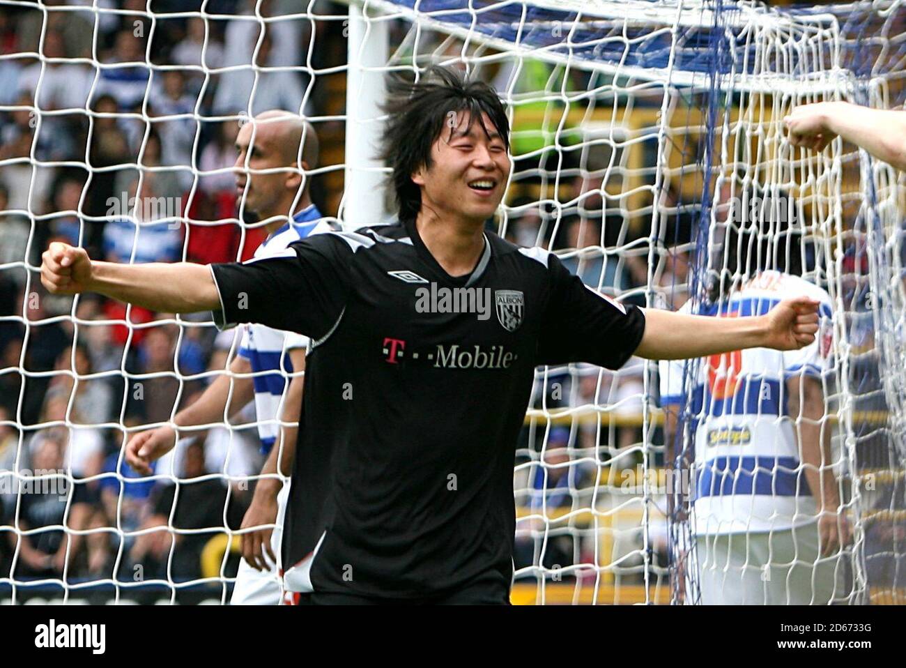 West Bromwich Albion's Do-heon Kim celebrates scoring the opening goal ...