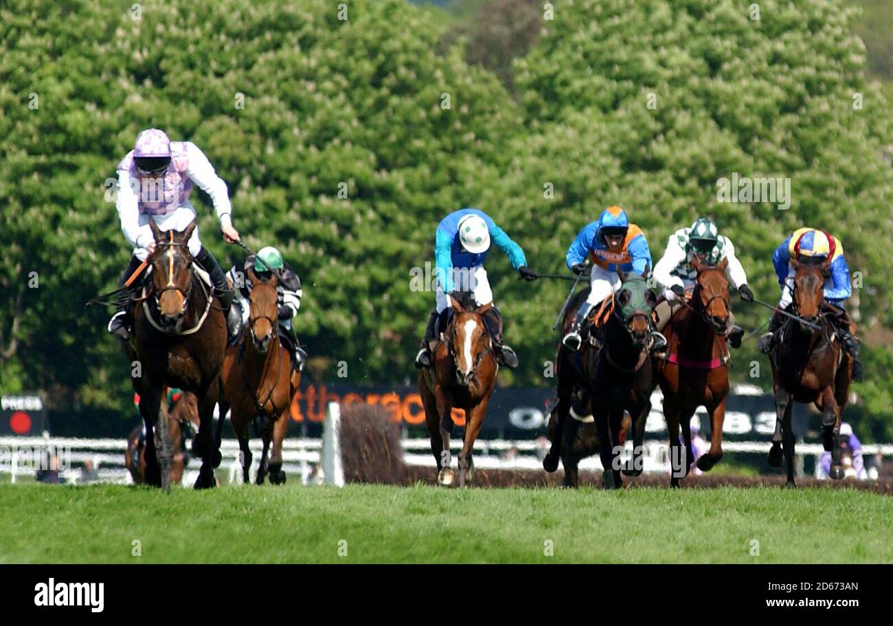 Attheraces hi-res stock photography and images - Alamy