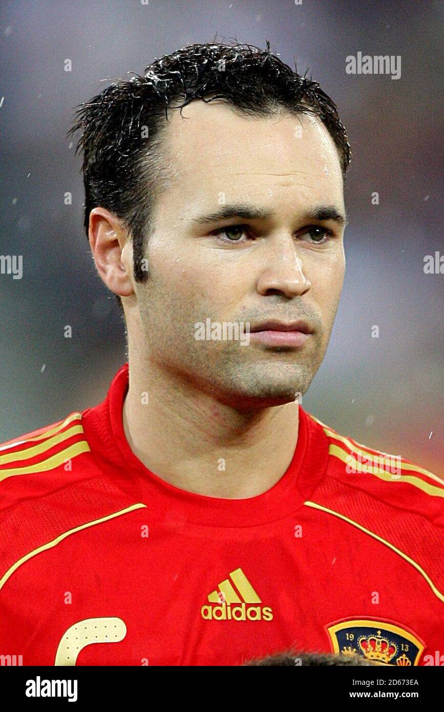 Andres iniesta portrait hi-res stock photography and images - Alamy