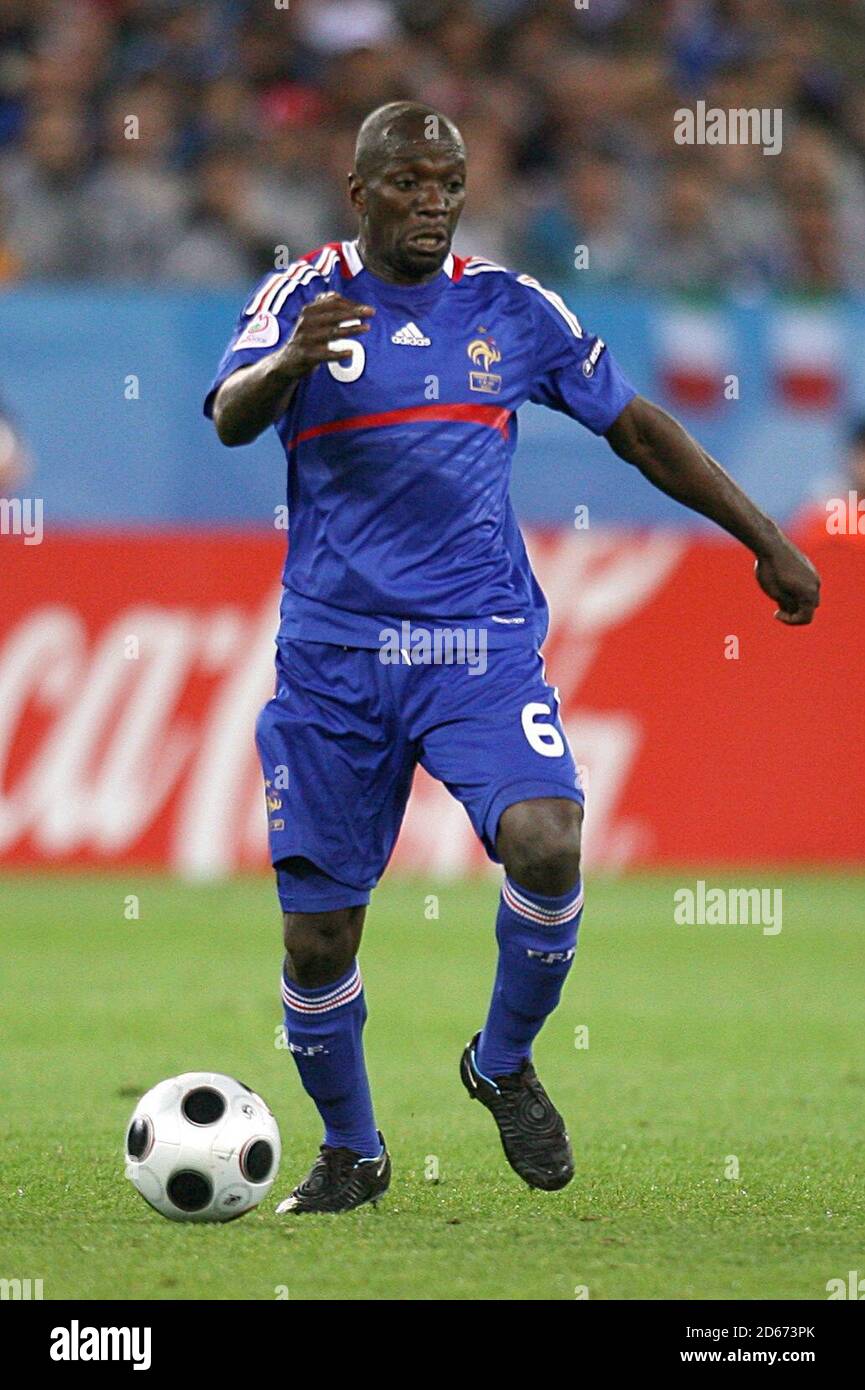 Claude makélélé hi-res stock photography and images - Alamy