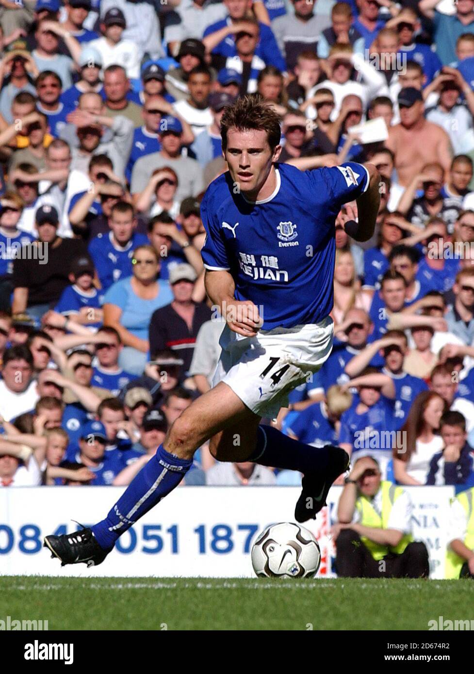 Everton's Kevin Kilbane Stock Photo - Alamy
