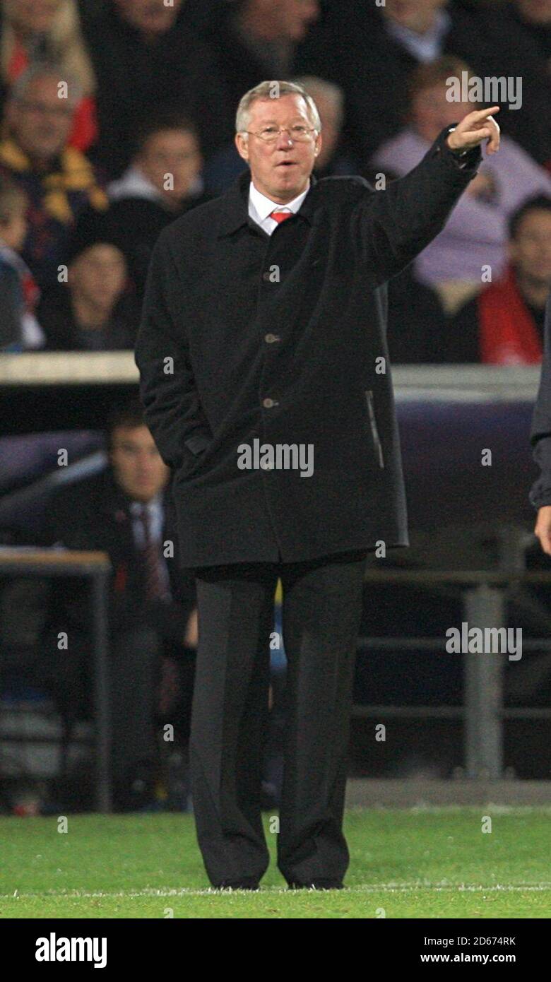 Manchester uniteds manager alex ferguson hi-res stock photography and ...