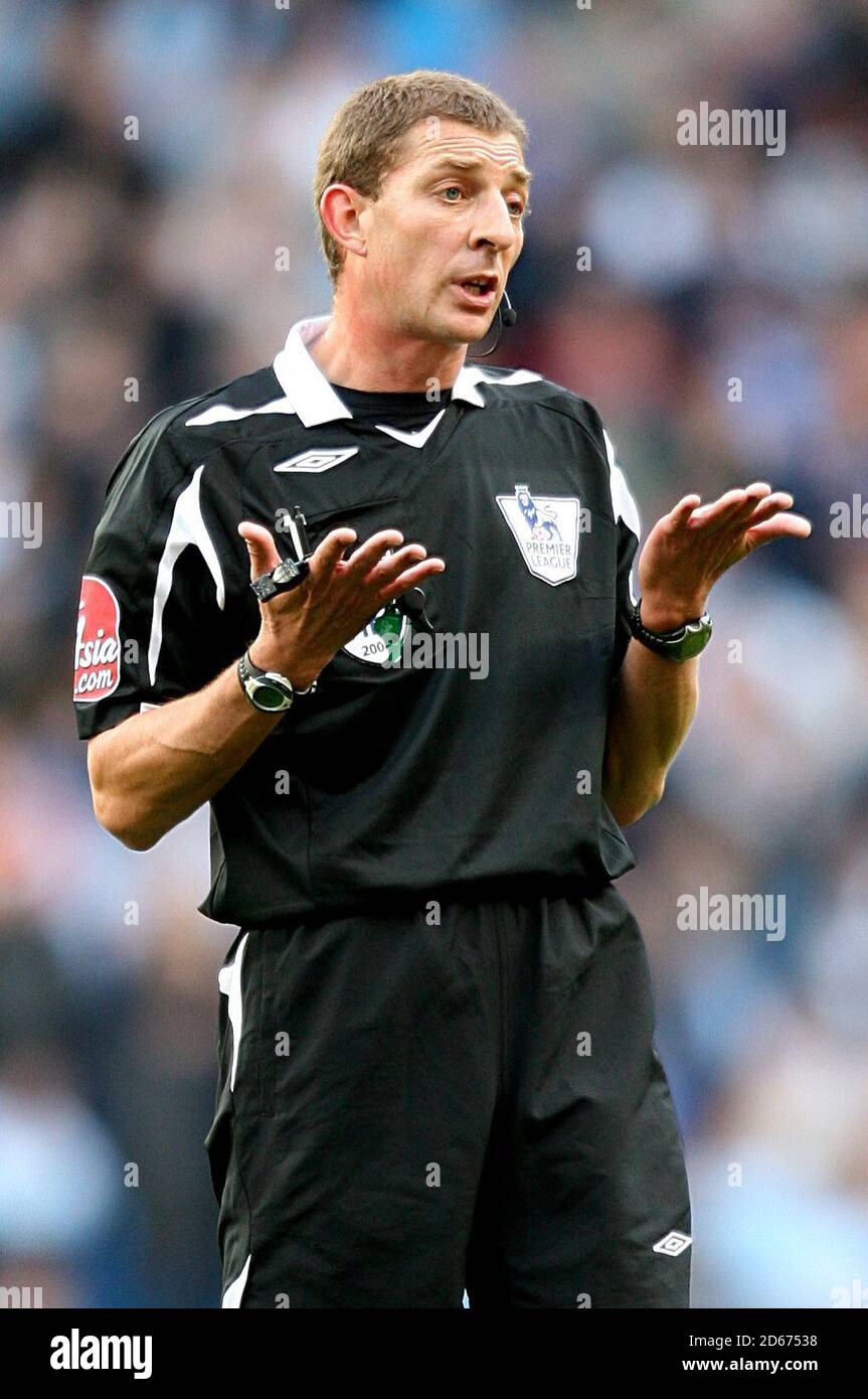 Steve Tanner, referee Stock Photo - Alamy