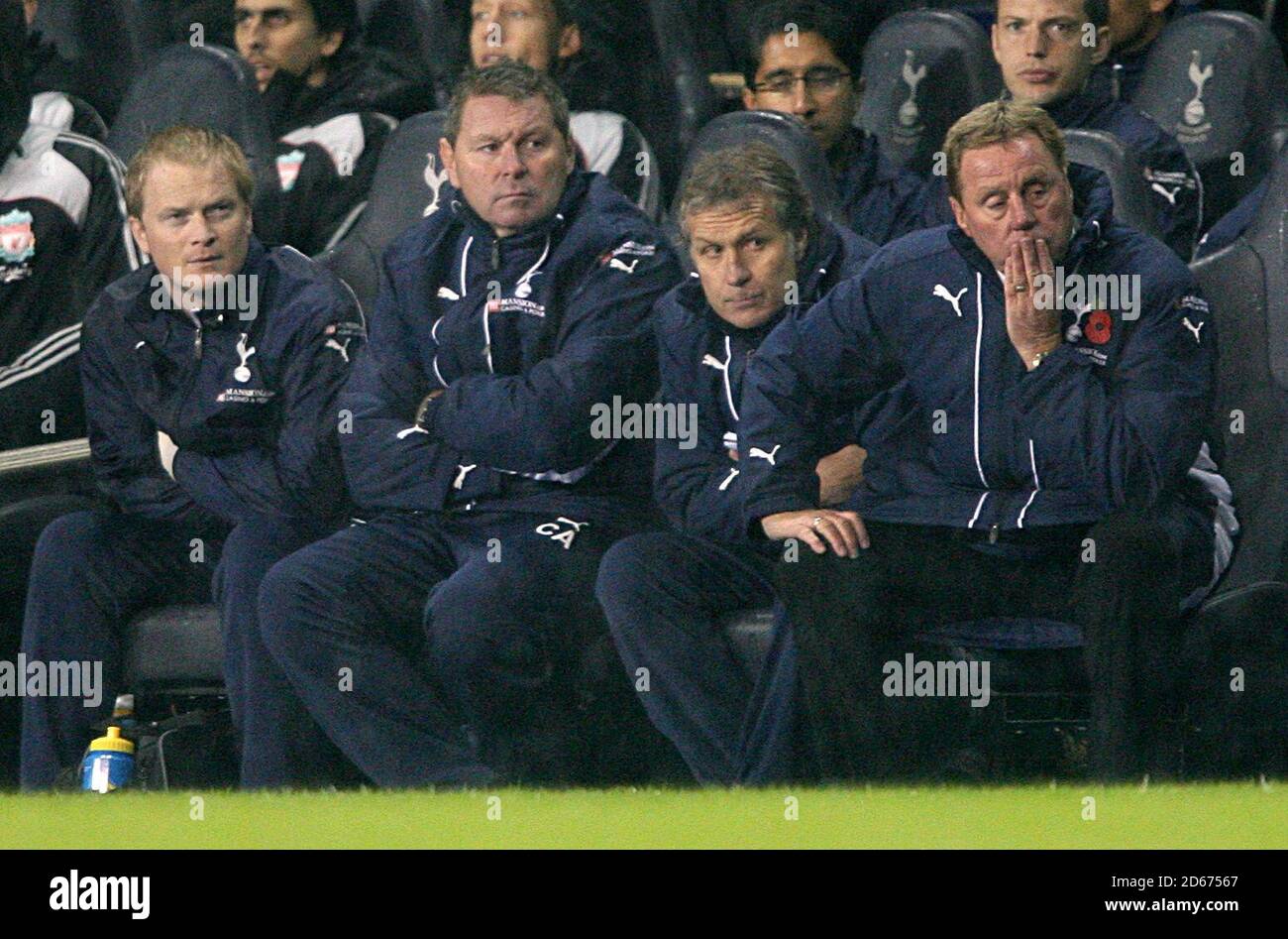 Staff full length datacoapplies hi-res stock photography and images - Alamy