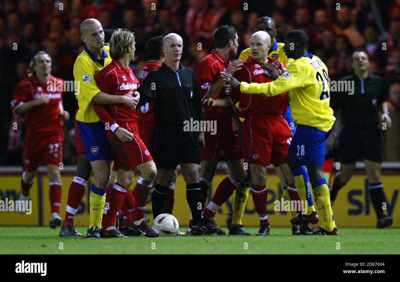 Football referee dermot gallagher hi-res stock photography and images ...