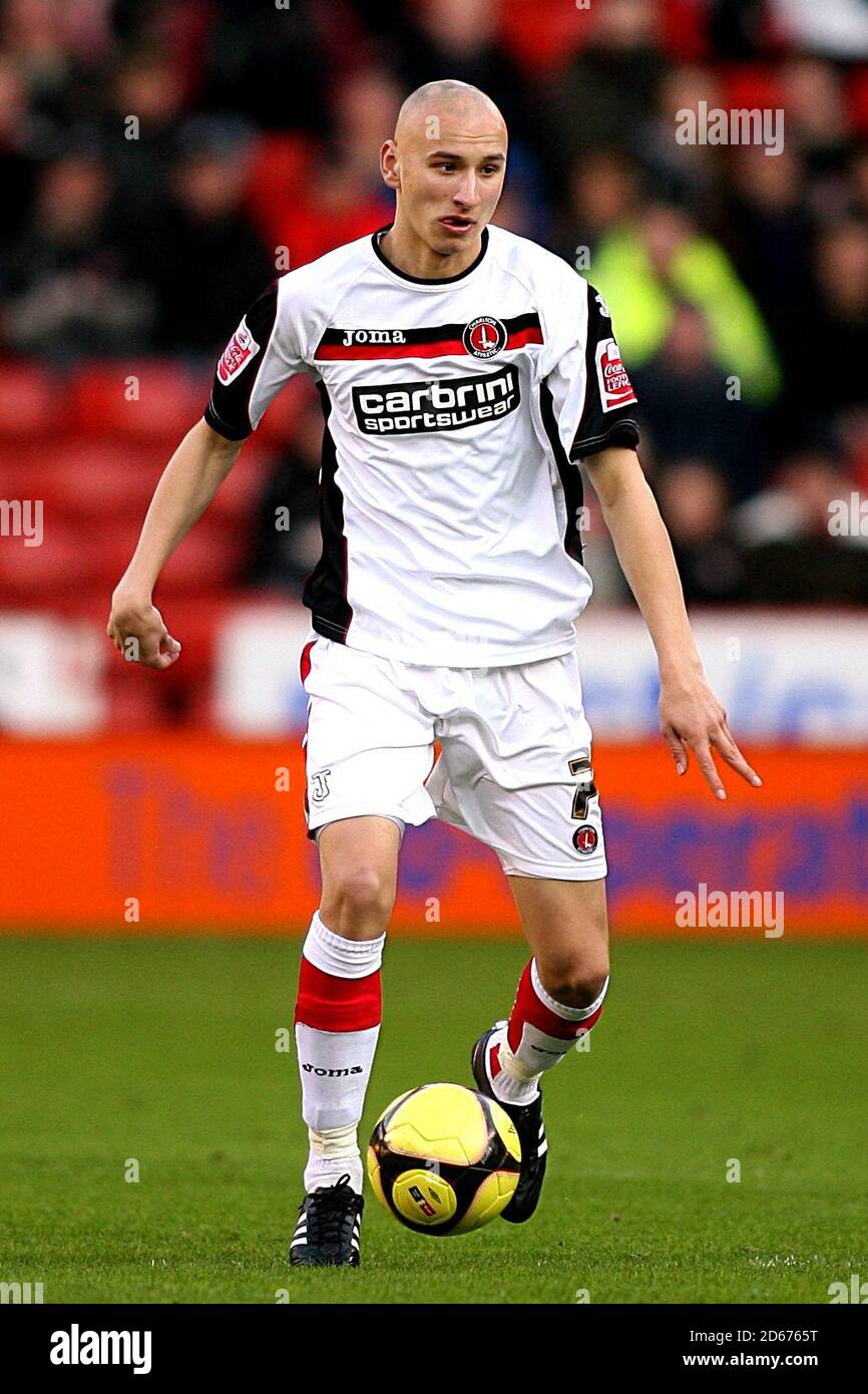 Jonjo shelvey charlton hi-res stock photography and images - Alamy