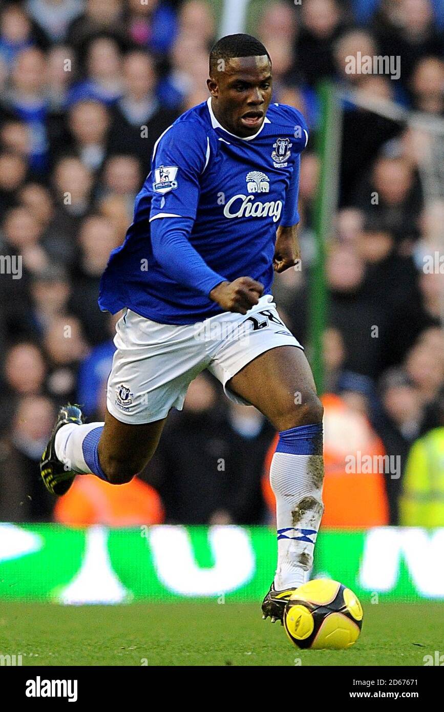 Full length victor anichebe hi-res stock photography and images - Alamy