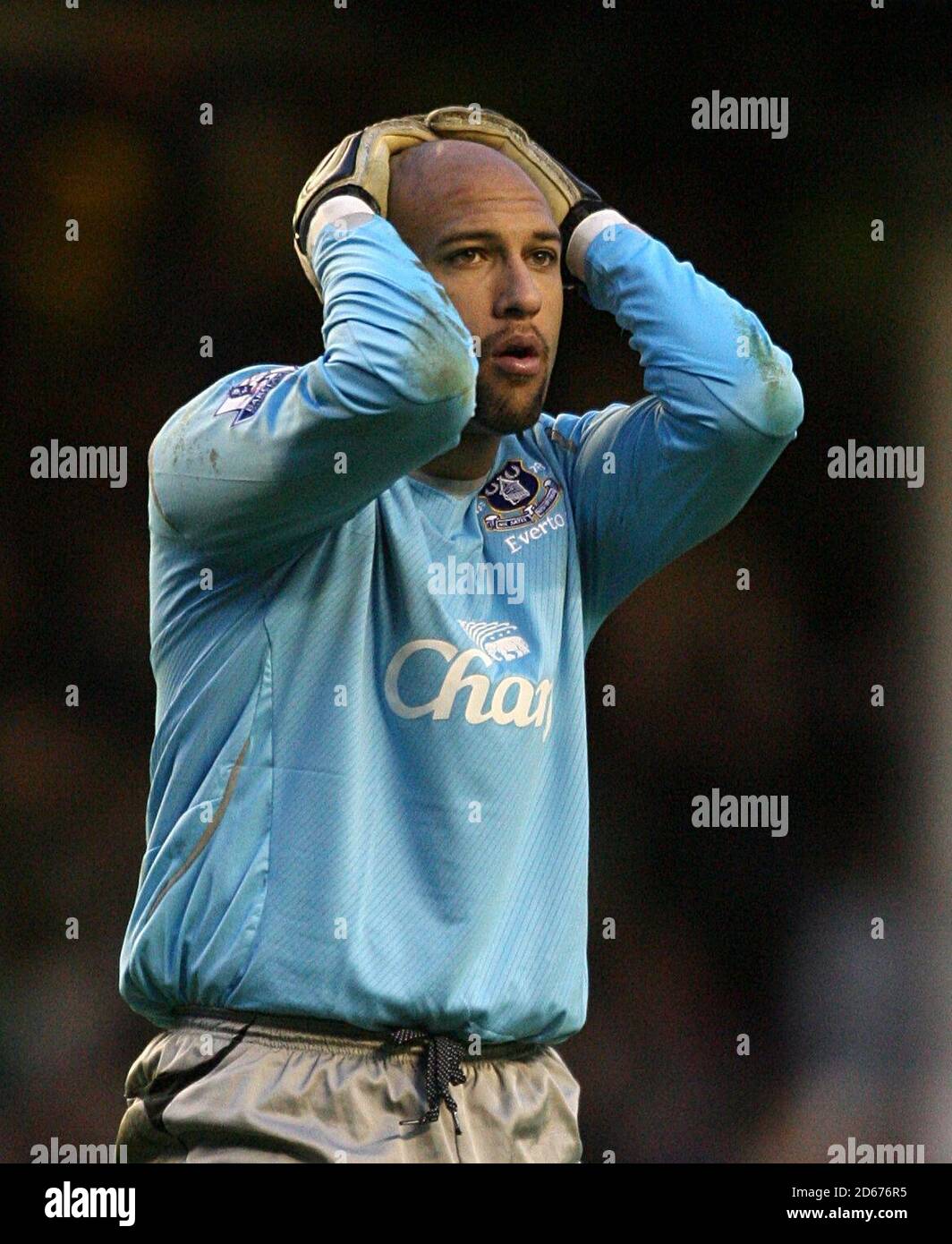 Tim Howard, Everton goalkeeper Stock Photo - Alamy