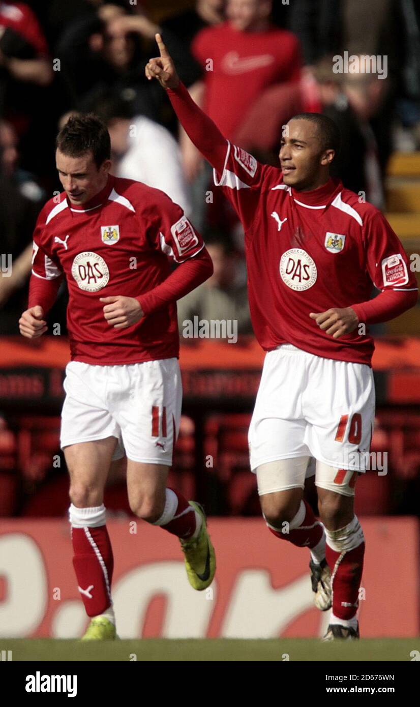 Bristol's Nicky Maynard celebrates his opening goal Stock Photo - Alamy