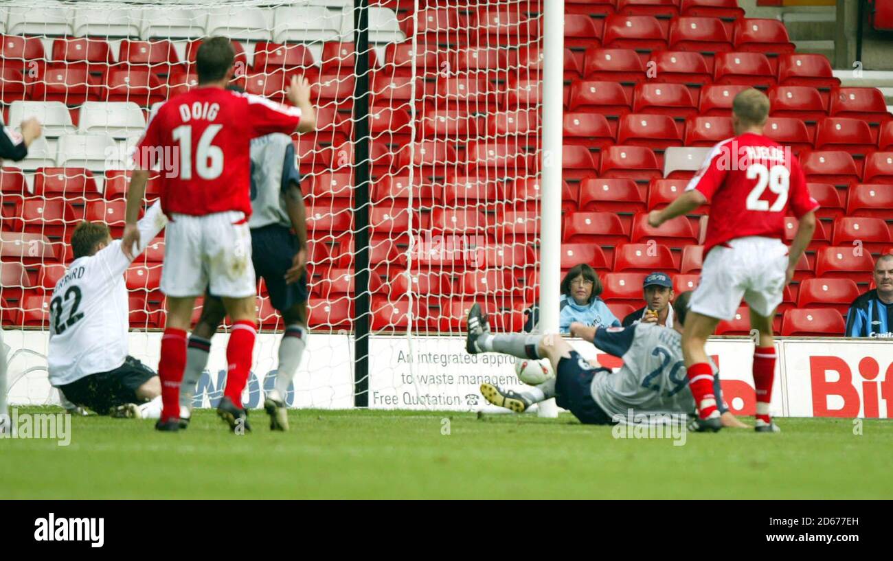 Crewe Alexandra's Mark Rivers scores the second goal Stock Photo - Alamy