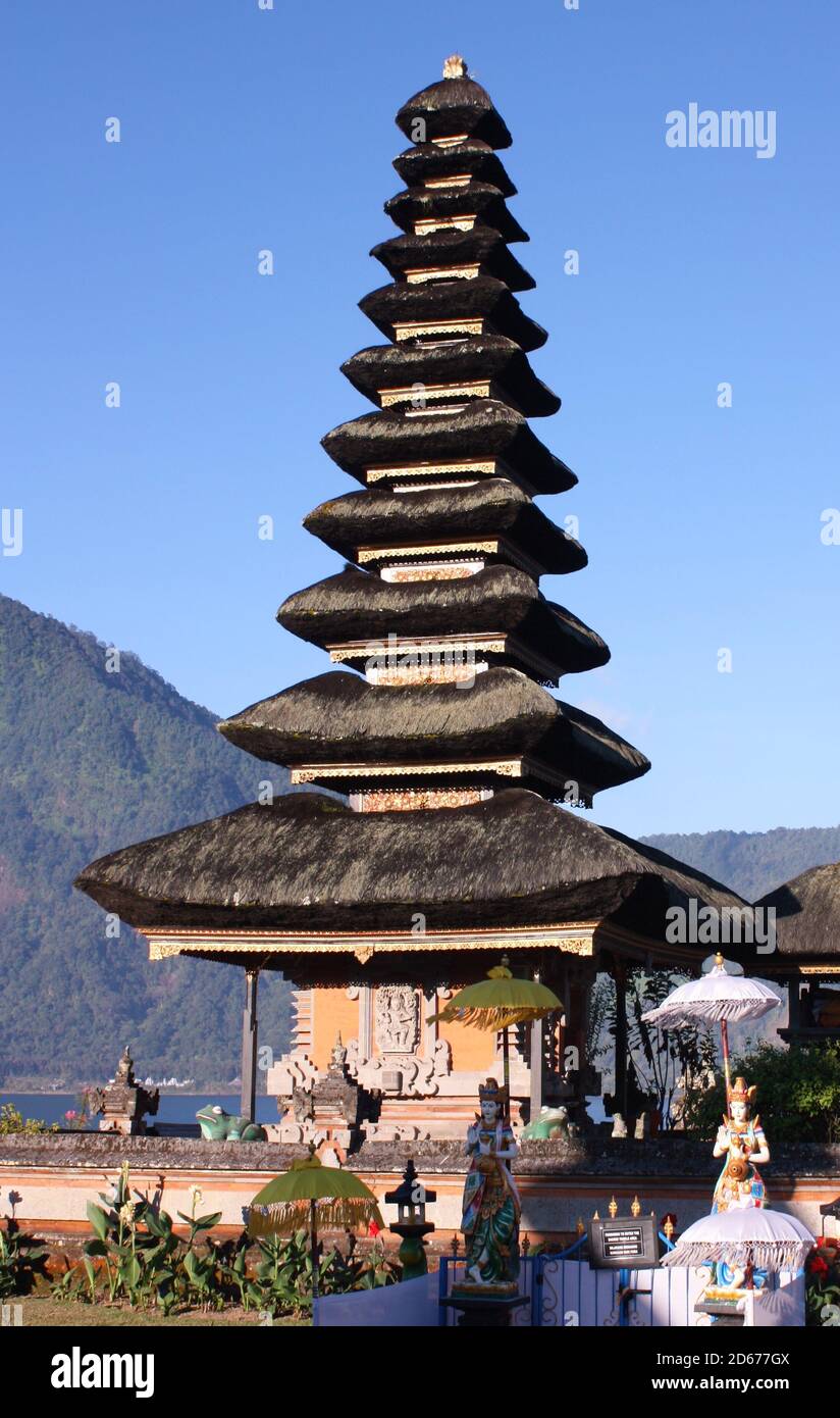 Ulun Danu Bratan, Bali Lake Temple, Meru Pagoda like tower in Bali ...