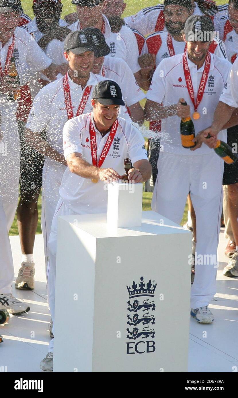 England cricket team ashes hi-res stock photography and images - Alamy