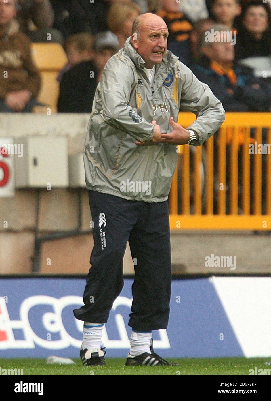 Portsmouth manager Paul Hart gestures on the touchline Stock Photo - Alamy