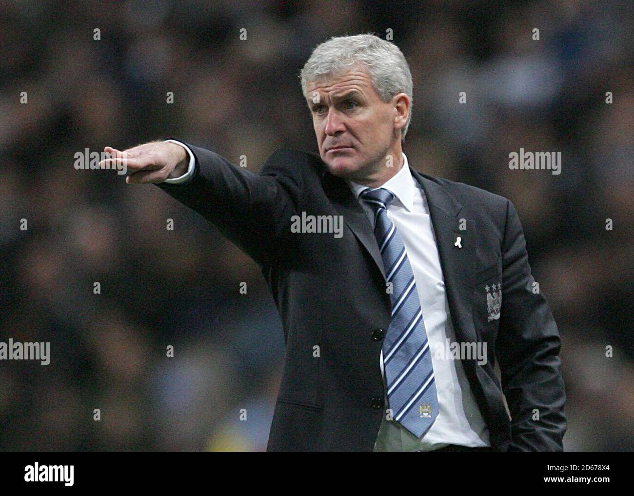 Manchester city manager mark hughes hi-res stock photography and images ...