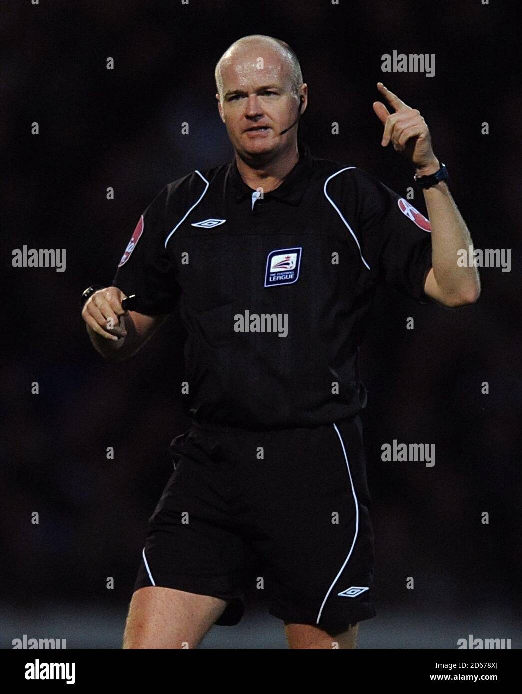 Lee Mason, referee Stock Photo - Alamy