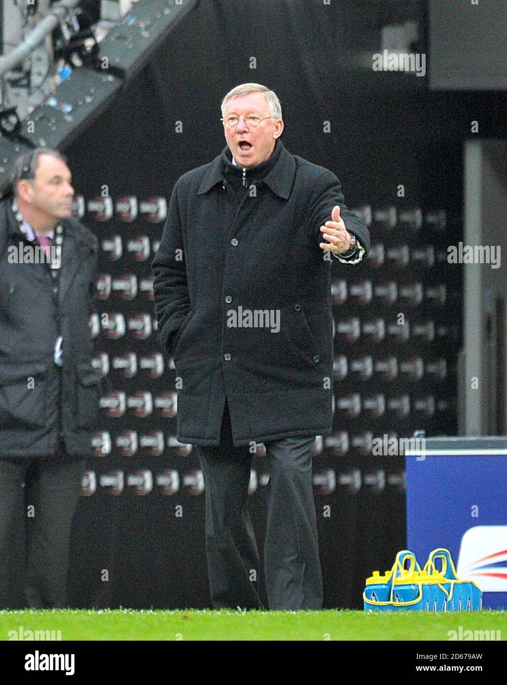Manchester uniteds alex ferguson hi-res stock photography and images ...