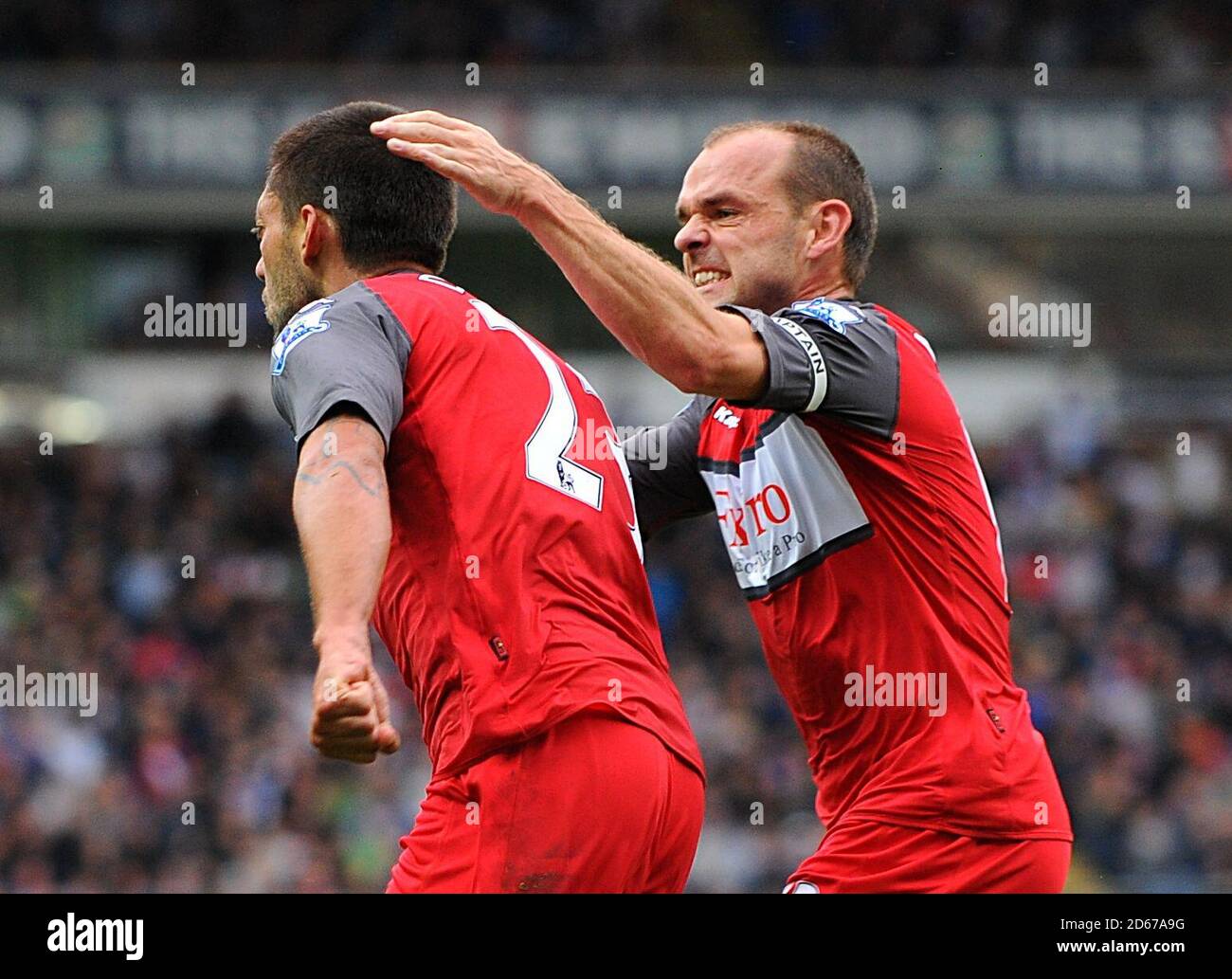 Fulham's Clinton Dempsey celebrates scoring an equaliser to make it 1-1 ...