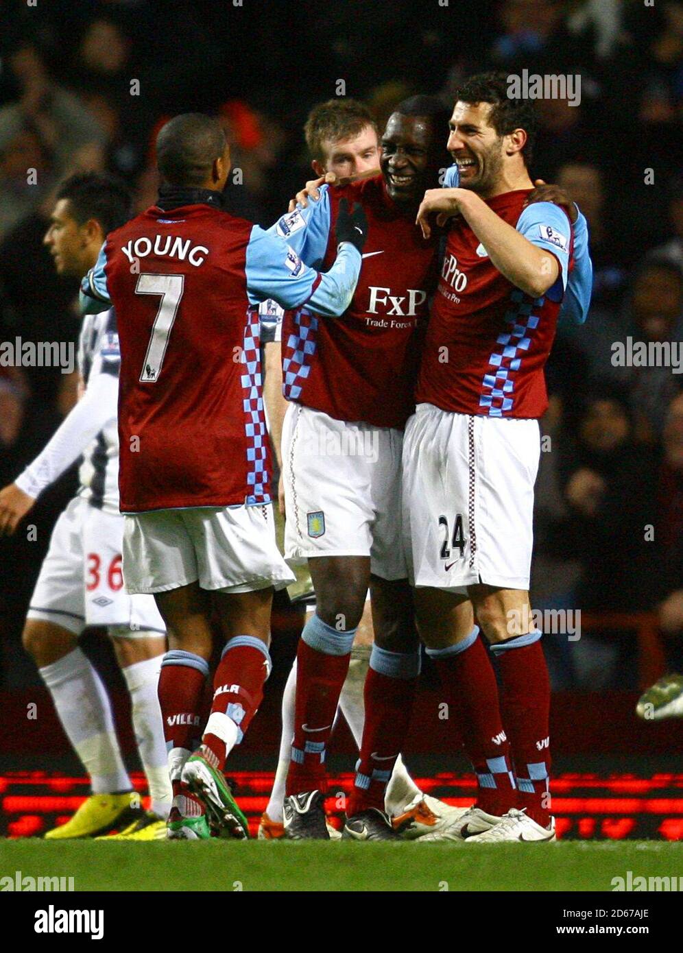 Emile heskey celebration hi-res stock photography and images - Alamy