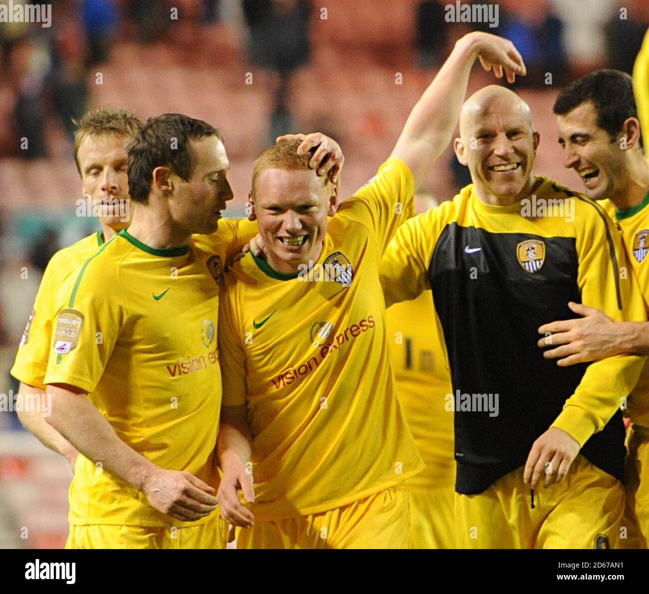 Notts County players celebrate victory at the end of the game Stock ...