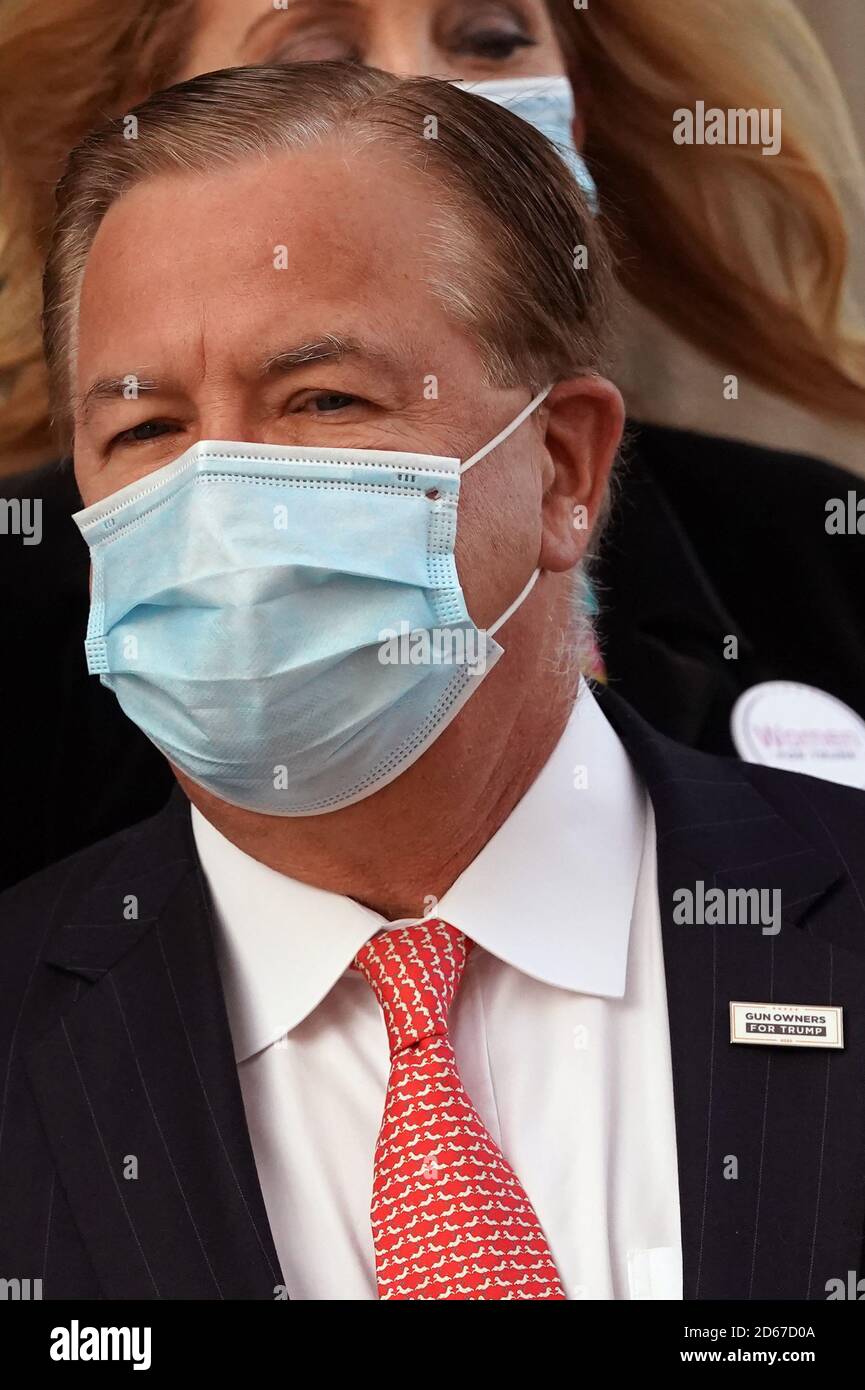 St. Louis, United States. 14th Oct, 2020. Mark and Patricia McCloskey ...