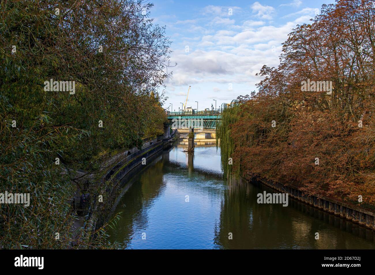 Bath Spa Iron Railway Bridge over The River Avon Stock Photo - Alamy