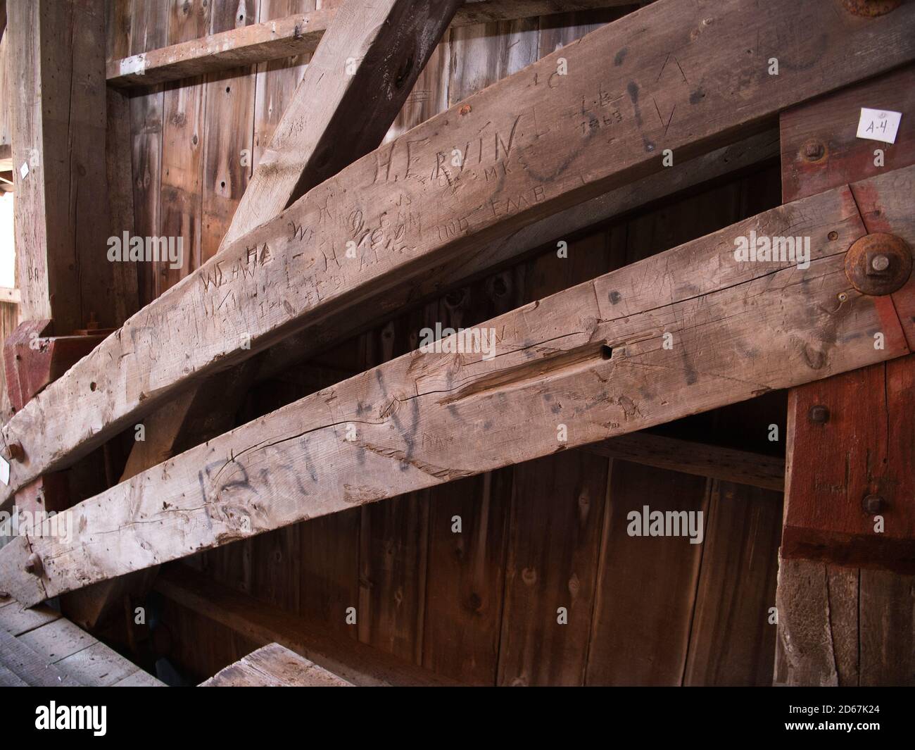 Burr truss structure hi-res stock photography and images - Alamy