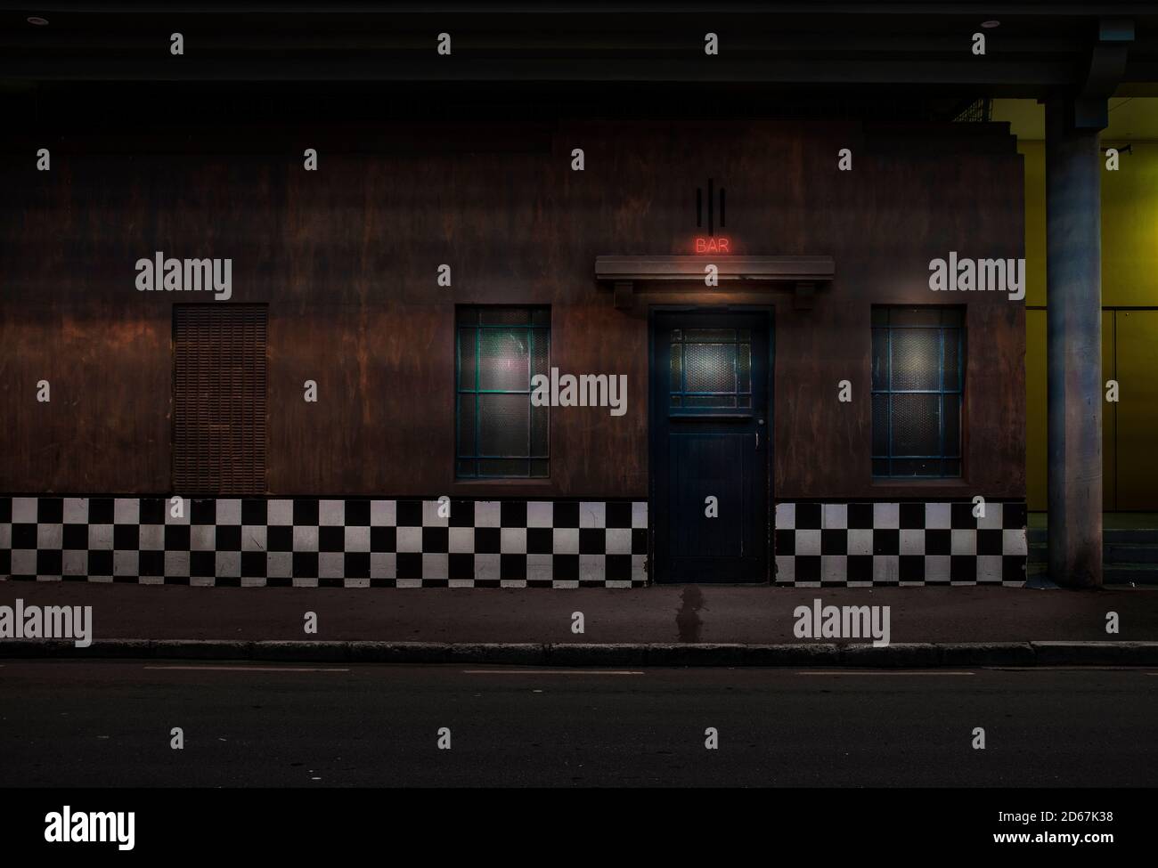 Night bar drink hi-res stock photography and images - Alamy