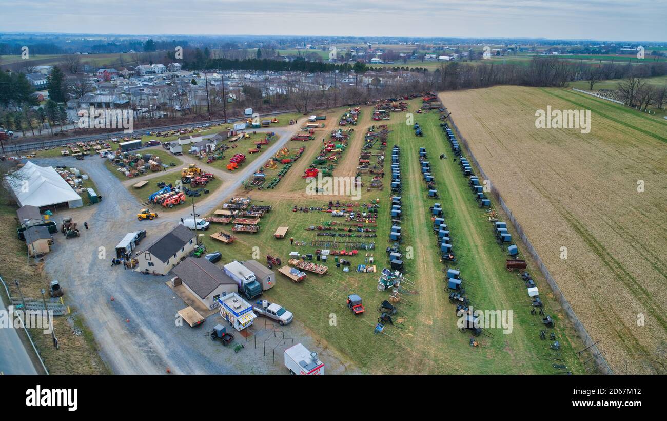 Aerial view amish winter mud hi-res stock photography and images - Alamy