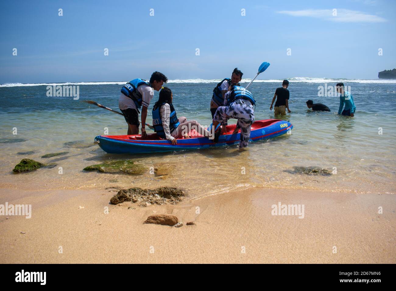 Sea going canoe hi-res stock photography and images - Alamy