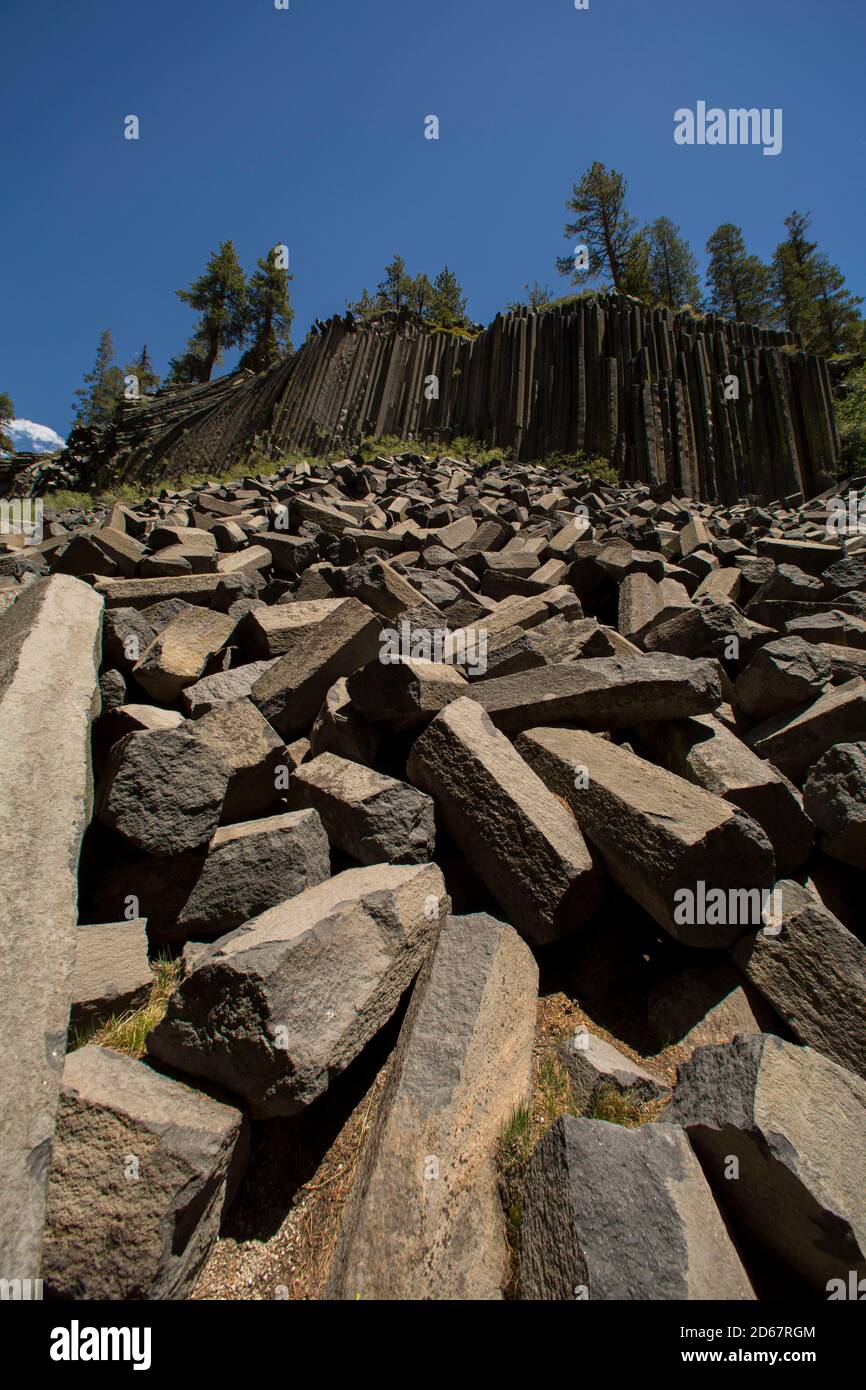 Basalt columns and rainbow hi-res stock photography and images - Alamy