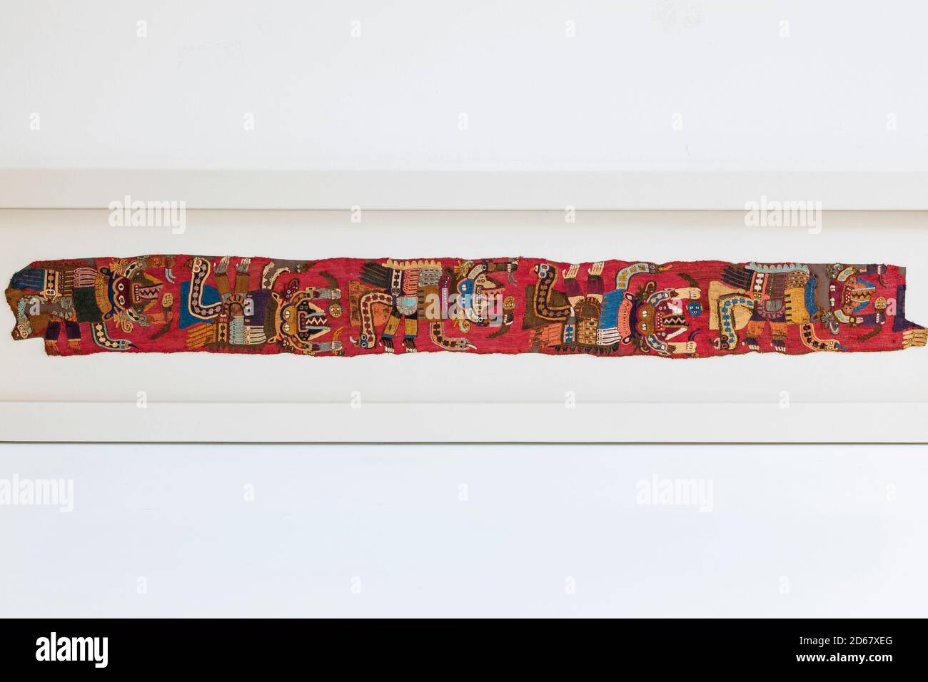 Paracas textile hi-res stock photography and images - Alamy