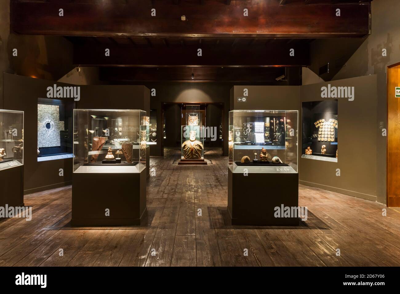 Pre-Columbian gallery of Larco museum, Larco herrera museum, "Museo ...