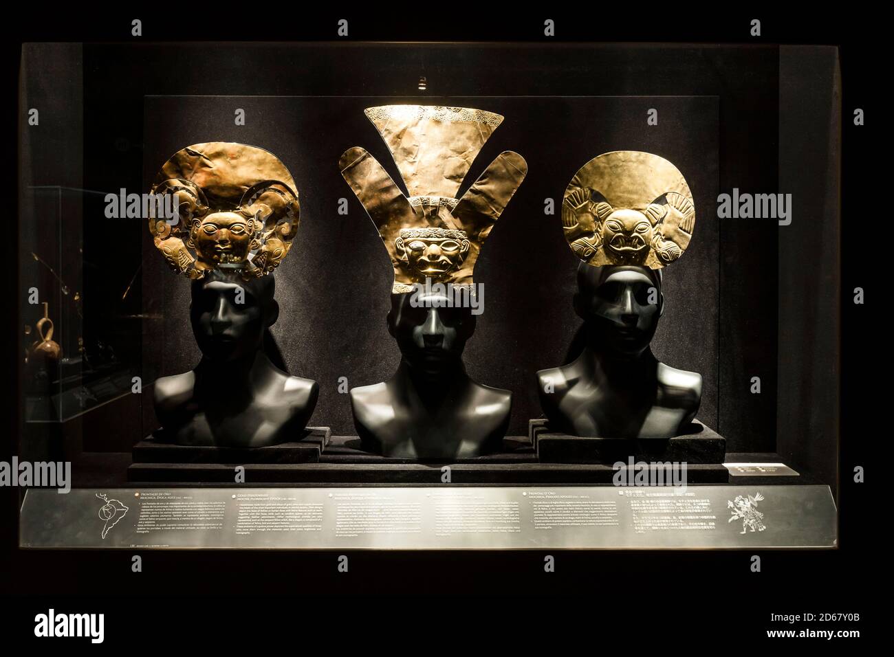 Pre-Columbian crown, Gallery of Larco museum, Larco herrera museum ...
