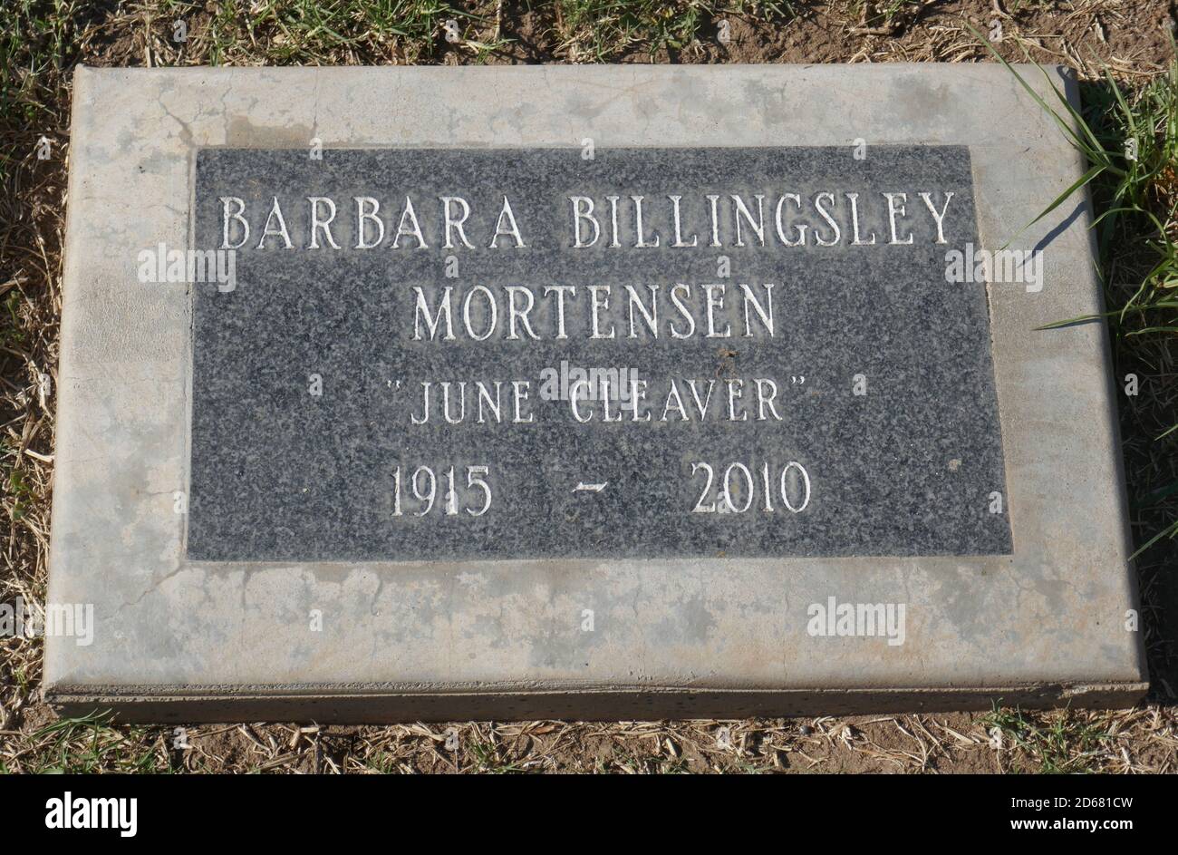 Barbara billingsley hi-res stock photography and images - Alamy