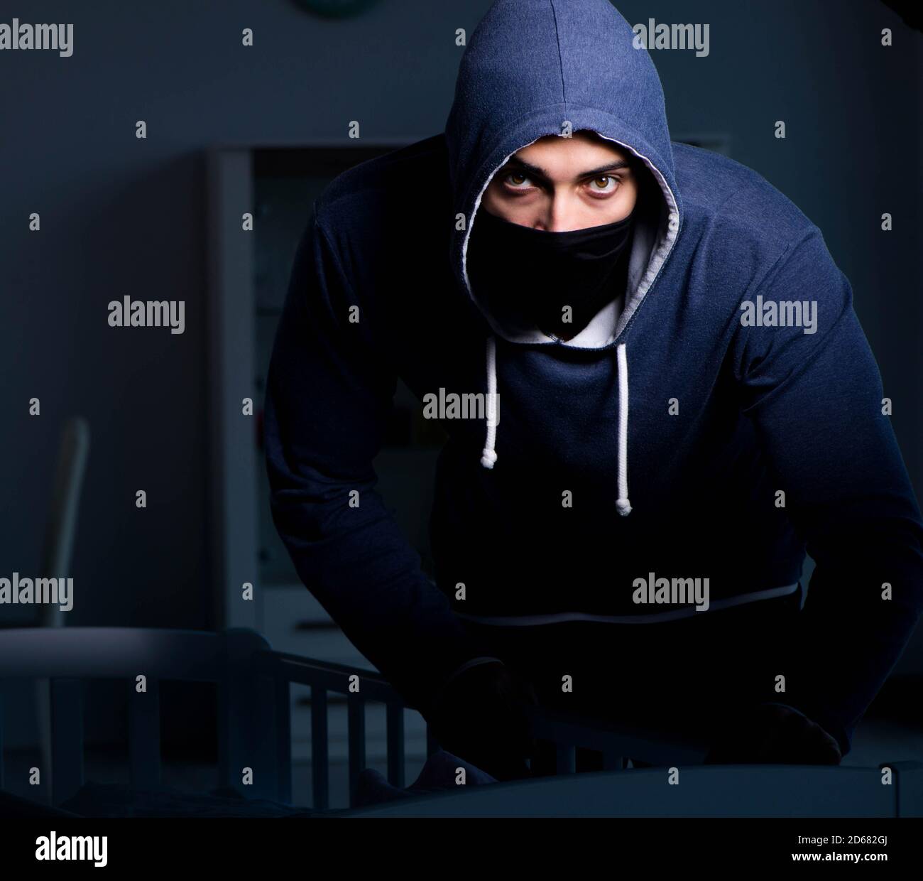 Kidnap child night hi-res stock photography and images - Alamy