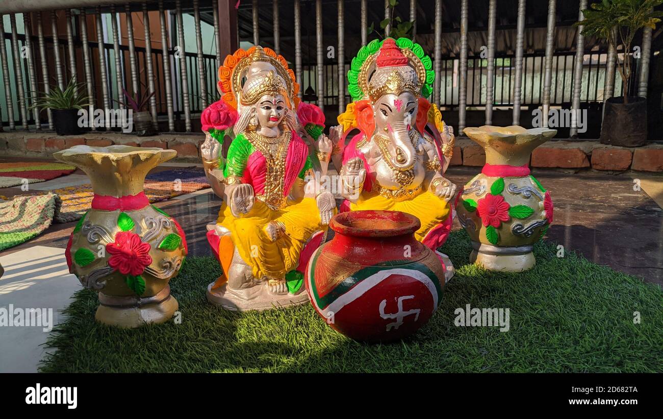 Durga puja dance hi-res stock photography and images - Alamy