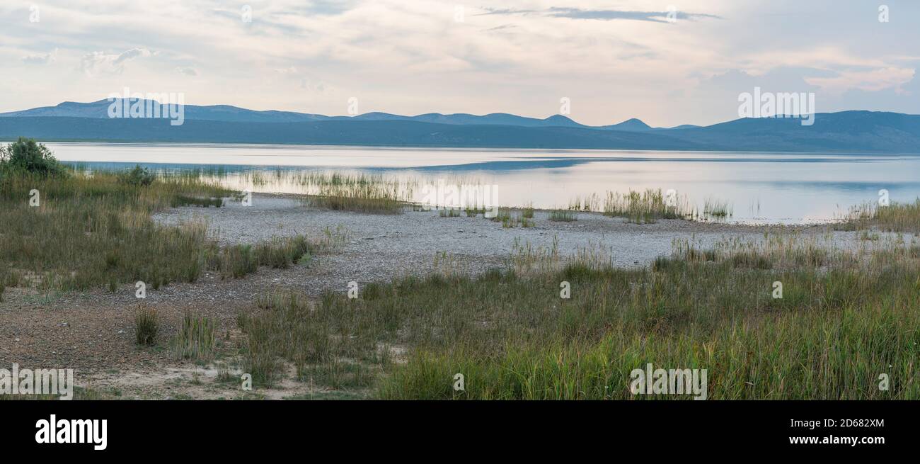Lake Vrana (Vransko Jezero), Croatia Stock Photo - Alamy