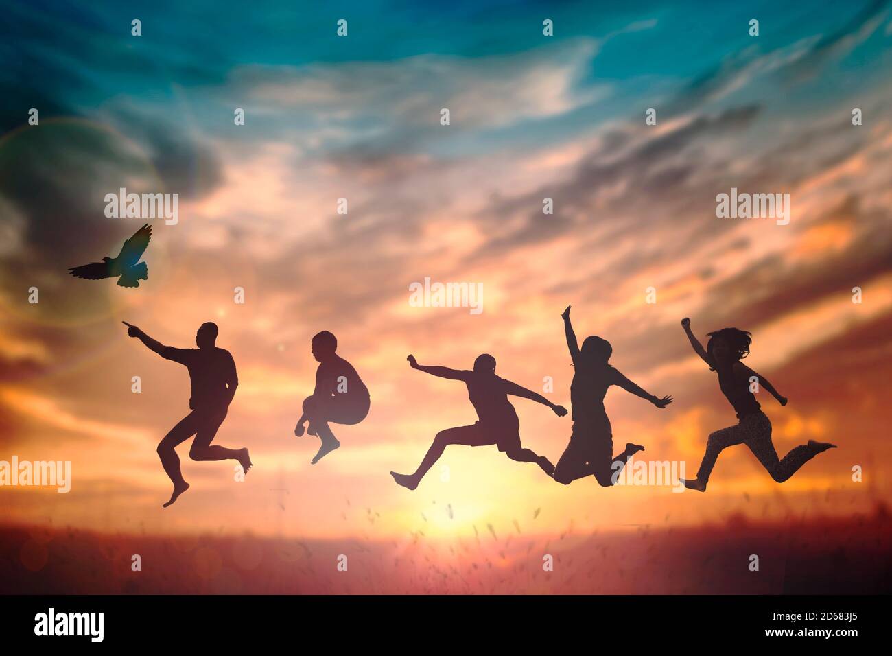 Happy family bird hi-res stock photography and images - Alamy