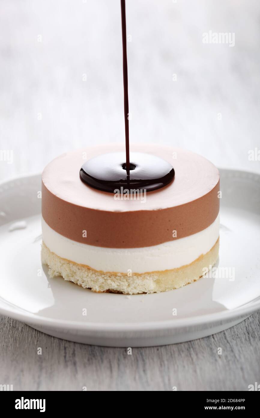 Choklet cake hi-res stock photography and images - Alamy