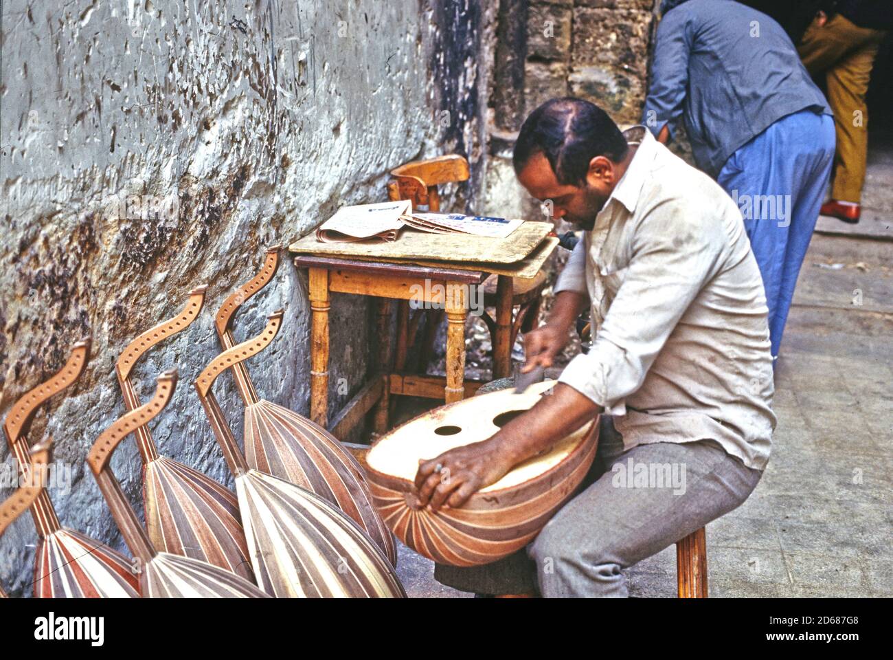 Egyptian music instrument hi-res stock photography and images - Alamy