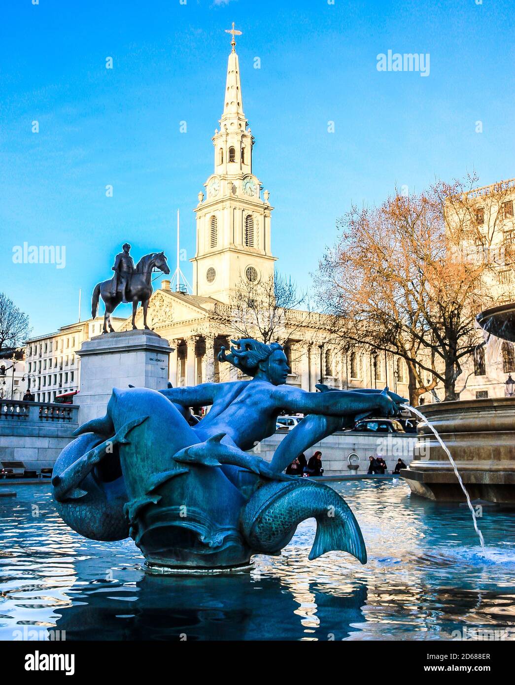 Statue of king charles london hi-res stock photography and images - Alamy