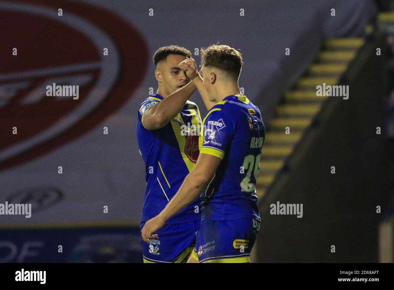Matty Ashton (26) of Warrington Wolves celebrates his try Stock Photo ...