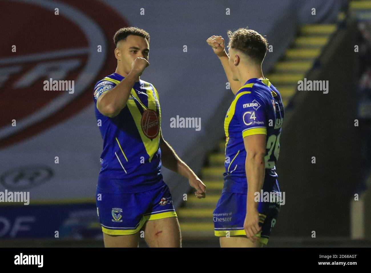 Matty Ashton (26) of Warrington Wolves celebrates his try Stock Photo ...