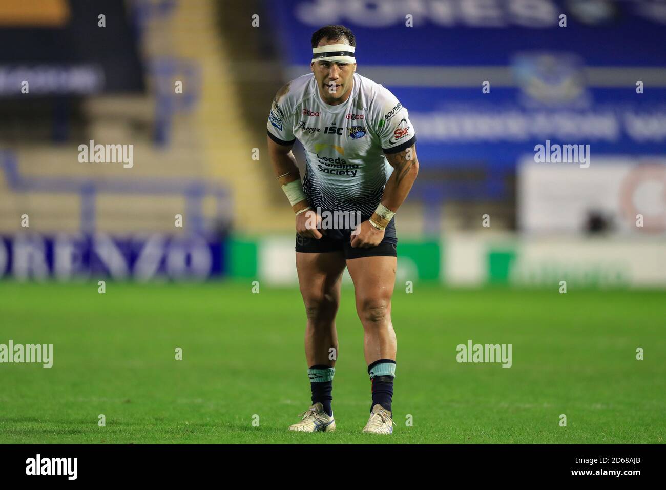 Bodene Thompson (20) of Leeds during the game Stock Photo - Alamy