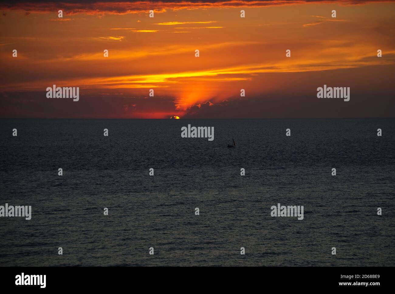 The beautiful sky at sunset stretches over the sea Stock Photo - Alamy