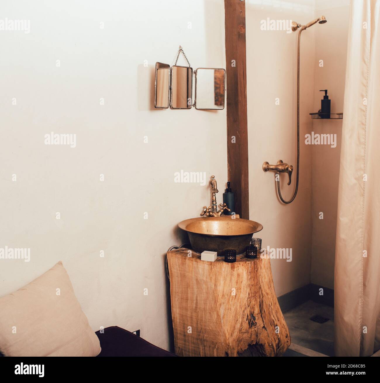 Vintage washbasin and shower in a spa resort. Luxurious relaxation ...