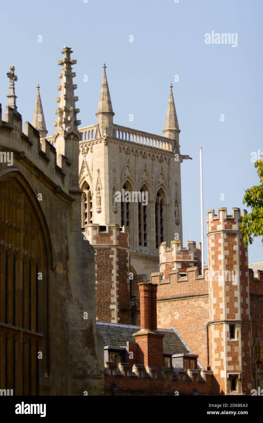 University buildings in Cambridge on a summer’s day. 17 August 2009 ...